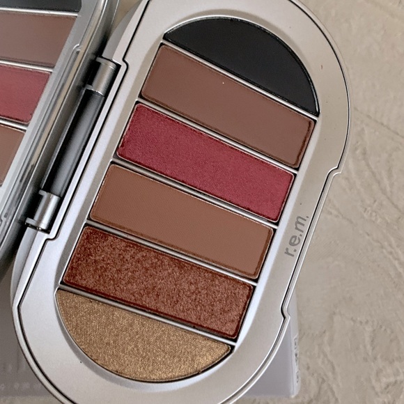 R.E.M. Beauty | Makeup | Rem Beauty Midnight Shadows Eyeshadow Palette ...